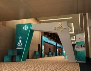 Dubai’s Ultimate Arches & Totems for Any Event | Contact Us